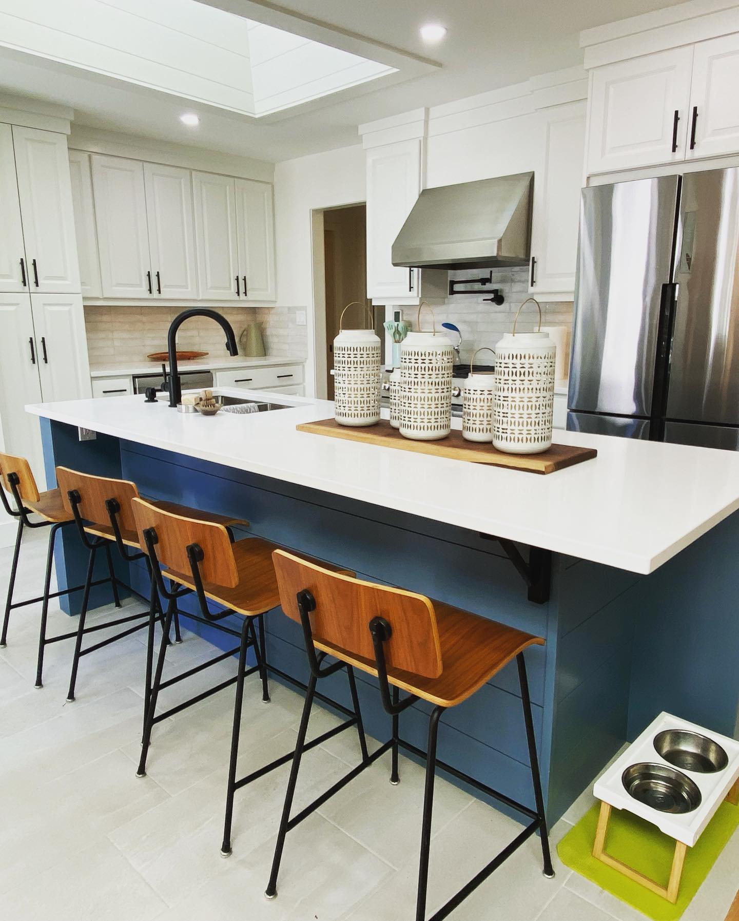 12 BEST Benjamin Moore Coastal Paint Colors - NISH